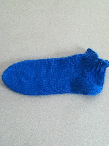 Ravelry: Beginners Toe Up Magic Loop Socks pattern by Sarah Pie