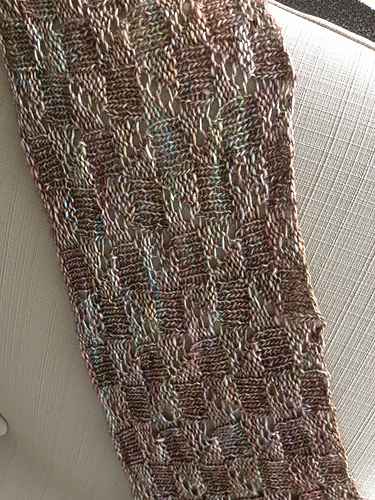 Ravelry: Checkers and Lace Infinity Scarf / Cowl pattern by Tricia Perkins