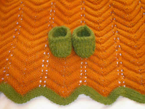 Ravelry: Easy Ripple Baby Blanket pattern by KnitList