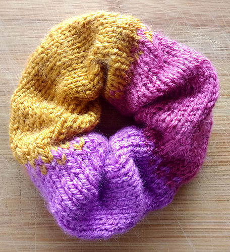 Ravelry: Knitted Scrunchies pattern by Rosie Andrews