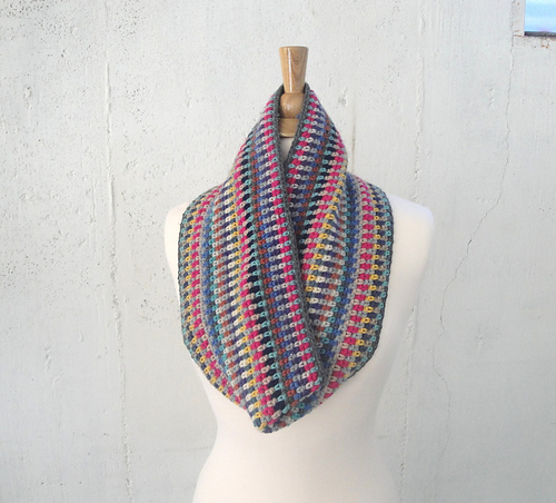 Ravelry: Piper Cowl pattern by Emily Johannes