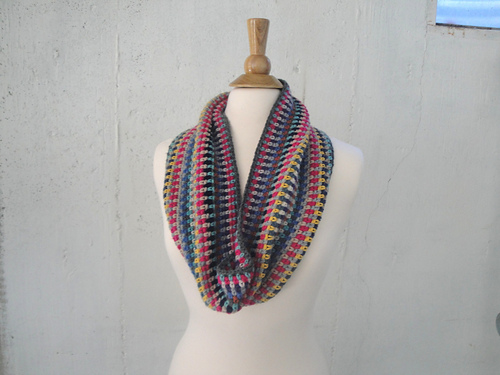 Ravelry: Piper Cowl pattern by Emily Johannes