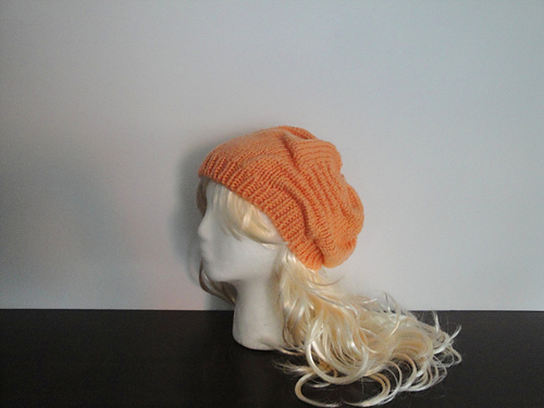 Ravelry: Scrunch Slouch Hat pattern by Emily Johannes