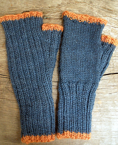 Ravelry: Salt Bay Mittlet pattern by Upton Yarns