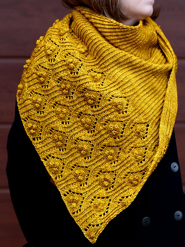 Ravelry: Crescendo pattern by Annamária Ötvös (11wildswans)