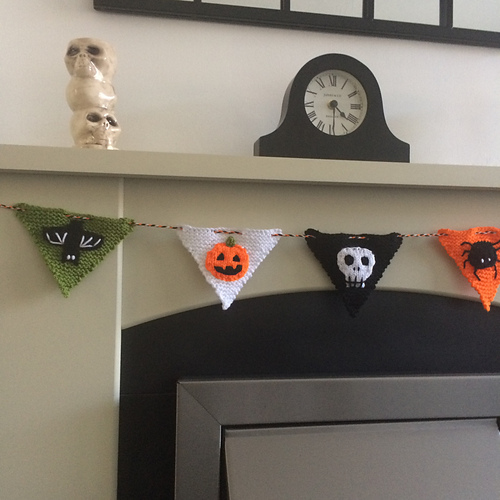 Ravelry: Halloween Bunting Decoration pattern by Emma Whittle