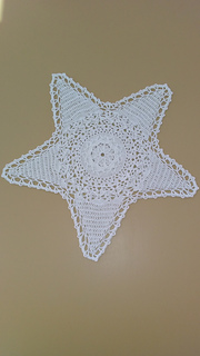 Ravelry: starfish doily pattern by Miranda DeWitt