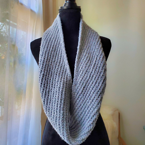 Ravelry: Half Woven Herringbone Scarf pattern by Linda Thach