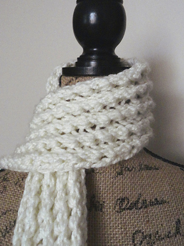 Ravelry: Ribbed Lace Scarf pattern by Linda Thach
