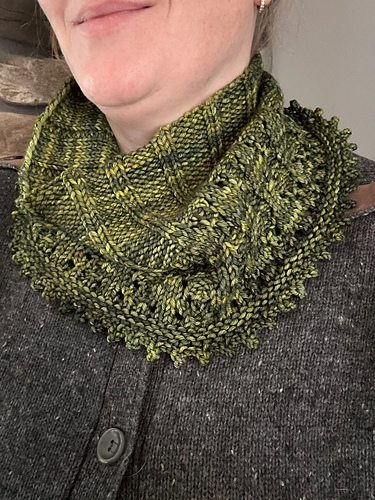 Ravelry: Another Flippin' Cowl pattern by Emily Higgins
