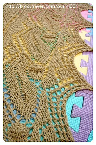 Ravelry: Champagne Leaf and Acorn Lace Shawl pattern by Shui Kuen Kozinski