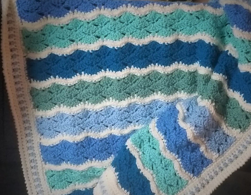 Ravelry: Ophelia Ripple Blanket pattern by Julie Yeager