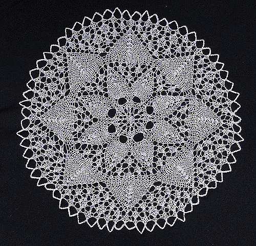 Ravelry: Heirloom Doily pattern by Workbasket Magazine