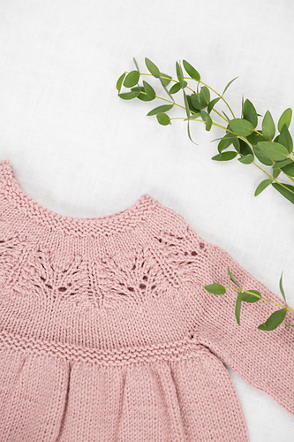 Ravelry: Sapling pattern by Jessica McDonald
