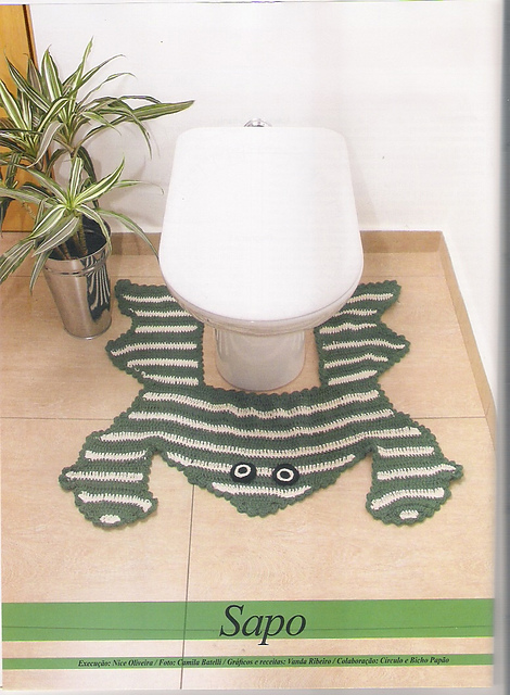 Ravelry: Frog Rug pattern by Quezia Coelho