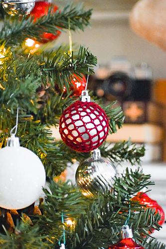 Ravelry: Heirloom Christmas Ornament pattern by Rachel Pyle