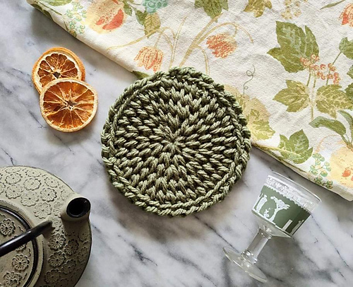 Ravelry: Aspetuck Trivet pattern by Rachel Pyle