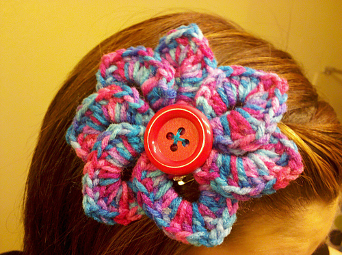 Ravelry: Crocodile Stitch Flower pattern by Bonita Patterns