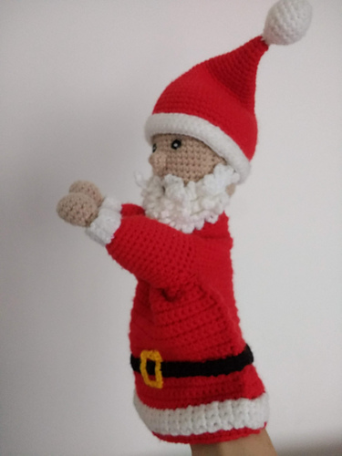 Ravelry: Santa Claus, hand puppet pattern by Jorgelina Oddi