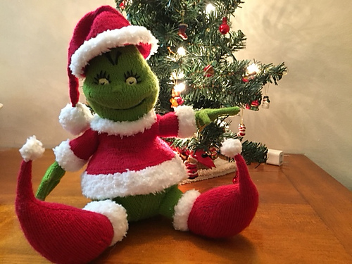 Looking for a realistic stuffed grinch pattern. : r/knitting