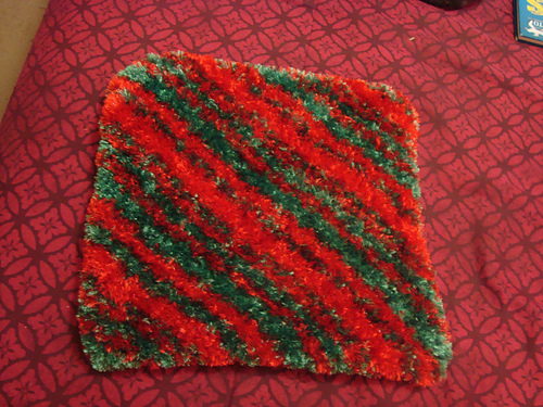 Ravelry: Holidays Diagonal Pillows pattern by Bernat Design Studio