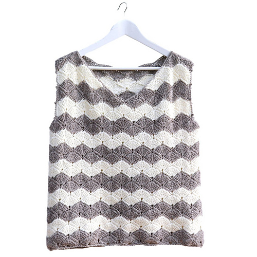 Ravelry: In the Shell Top pattern by Elena Fedotova