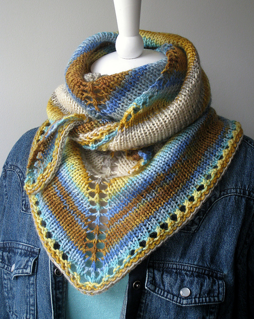Ravelry: rebby's Simple Shawl for Fancy Yarns