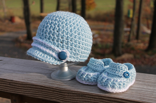 Ravelry: Newborn News Boy Cap pattern by Kristin Canganelli