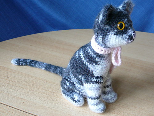 Ravelry: Cat: Sitting pattern by Roswitha Mueller