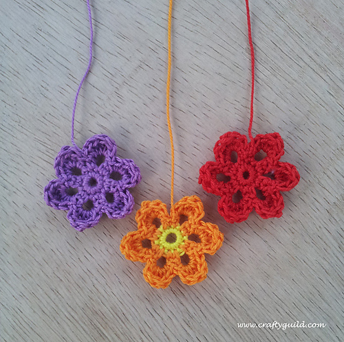 Ravelry: Cute Crochet Flowers pattern by Rhea Papellero