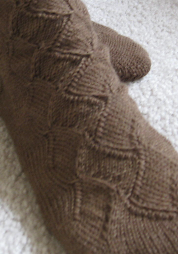 Ravelry: Wavy Weave Socks pattern by Wanda Lyon