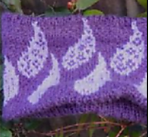 Ravelry: Flower Paisley Cowl pattern by Fay Lina
