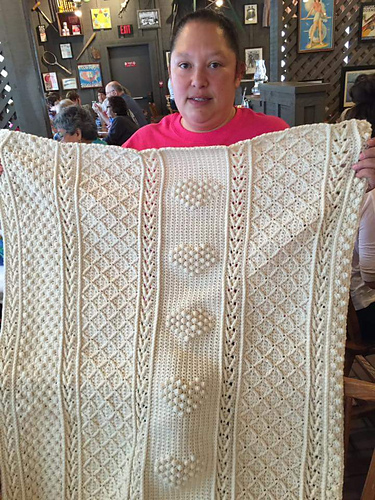 Ravelry: Aran Hearts Throw pattern by Bonnie Barker