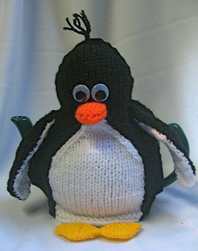 Ravelry: Penguin Tea Cosy and Toy pattern by Rian Anderson