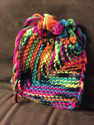 Ravelry: Garter Stitch Cinch Sack pattern by Kelly Vaughn