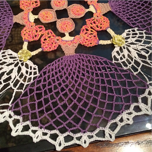 Ravelry: Cameo Girls Doily pattern by American Thread Company