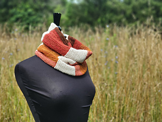 Ravelry: rjc537's First Point of Libra Cowl