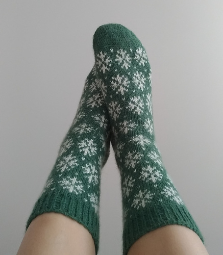 Ravelry: Flurry Socks pattern by Melissa Kemmerer