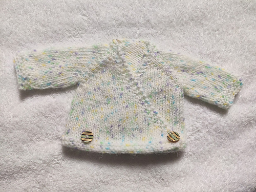Ravelry: Crossover Baby Cardigan pattern by marianna mel