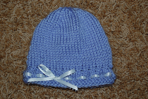 Ravelry: Newborn Ribbon Hat pattern by Ashley Britt