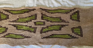 Ravelry: Formal Garden Knee Rug pattern by Jan Messent