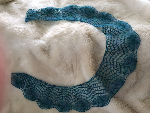 Ravelry: Silk Halo Shawl pattern by Iris Schreier
