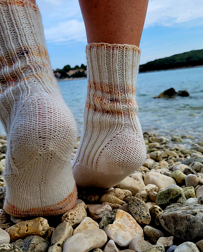 Ravelry: Riika Socks pattern by rosa p.