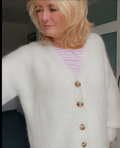 Ravelry: Piilo Cardigan pattern by rosa p.