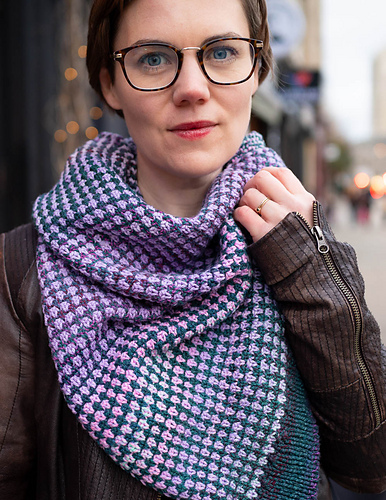 Ravelry: Halftone Cowl pattern by Ysolda Teague