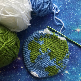 Ravelry: Crochet Globe pattern by Ruth Haydock
