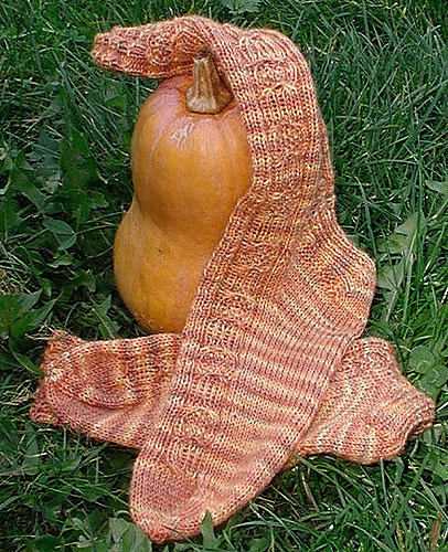 Ravelry: Little Pumpkins Socks pattern by Sabine Ruppert