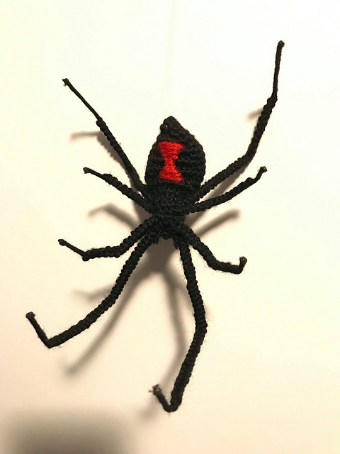 Ravelry: Black widow spider amigurumi pattern by Sabina Mlakar