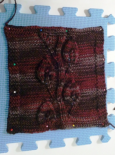 Ravelry: Embossed Twining Vine Leaf pattern by SmarieK