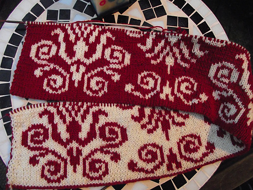 Ravelry: Kelmscott Throw pattern by Ann McDonald Kelly